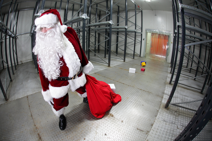 Santa Has The Most Dangerous Job In The World santa-has-the-most-dangerous-job-in-the-world